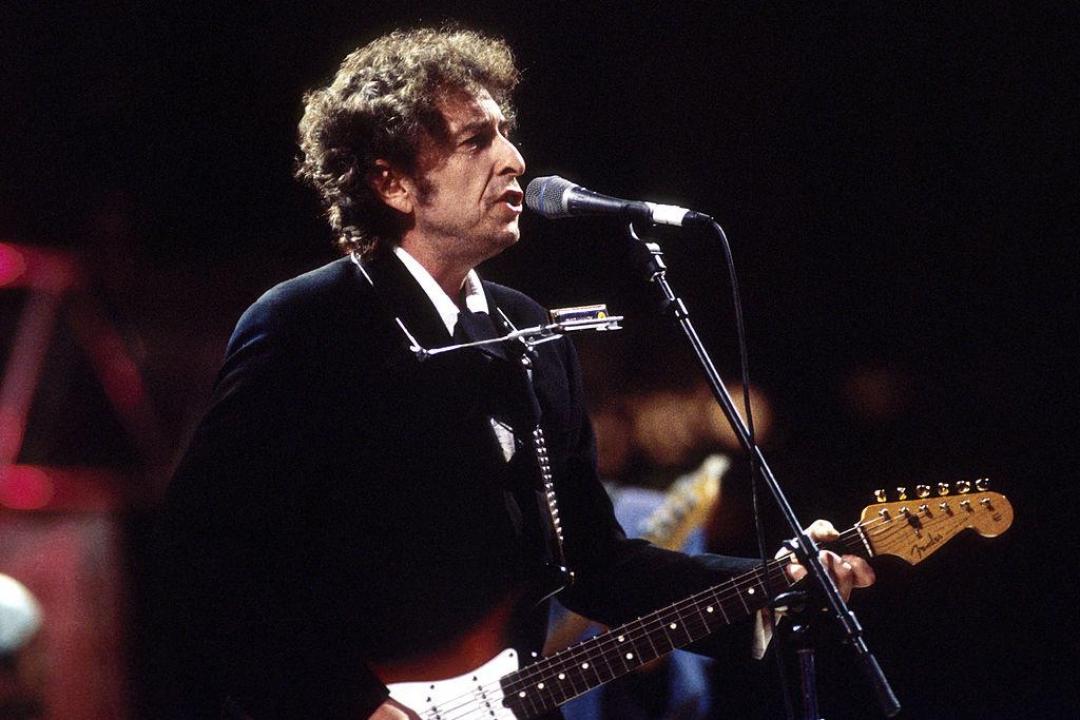 Bob Dylan llega a TikTok días antes de su cierre en EEUU, le piden que ...