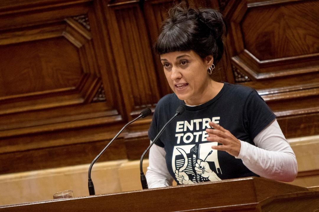 La exdiputada de la CUP Anna Gabriel se presenta en el Supremo tras ...