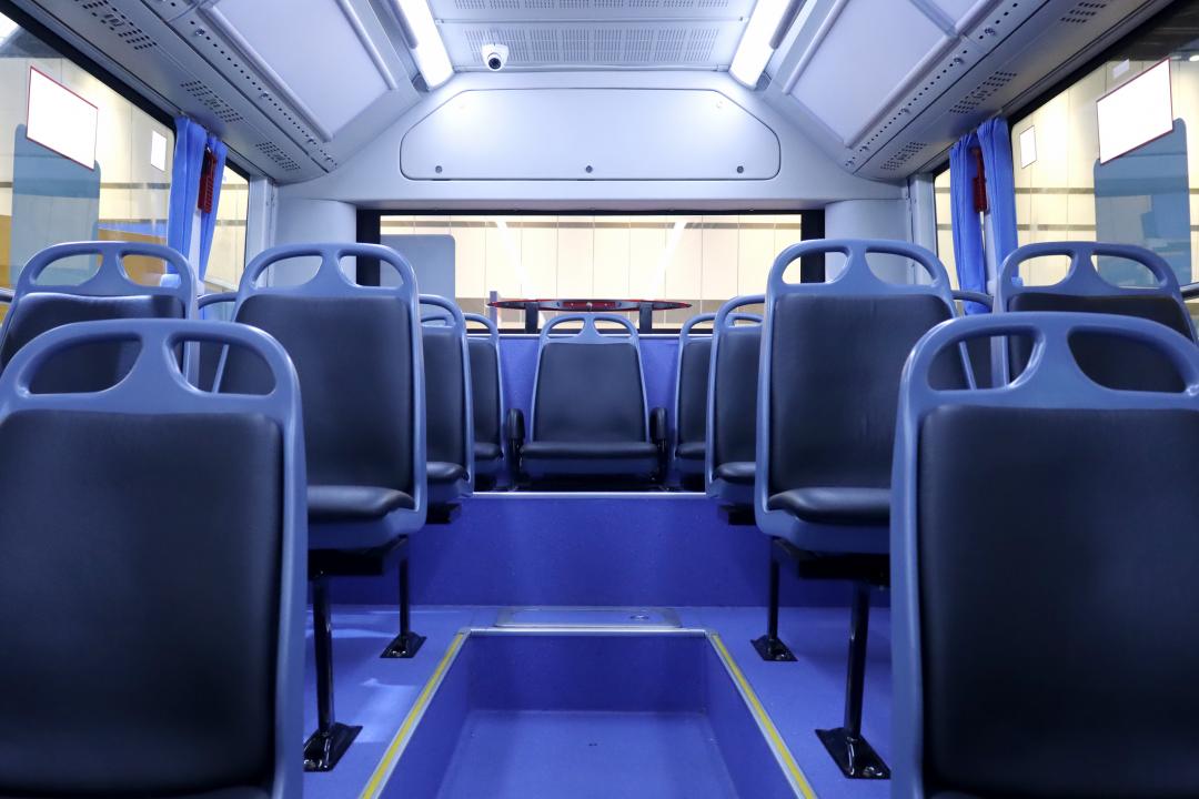 Un español deja a todos asombrados con el autobús en el que ha viajado ...