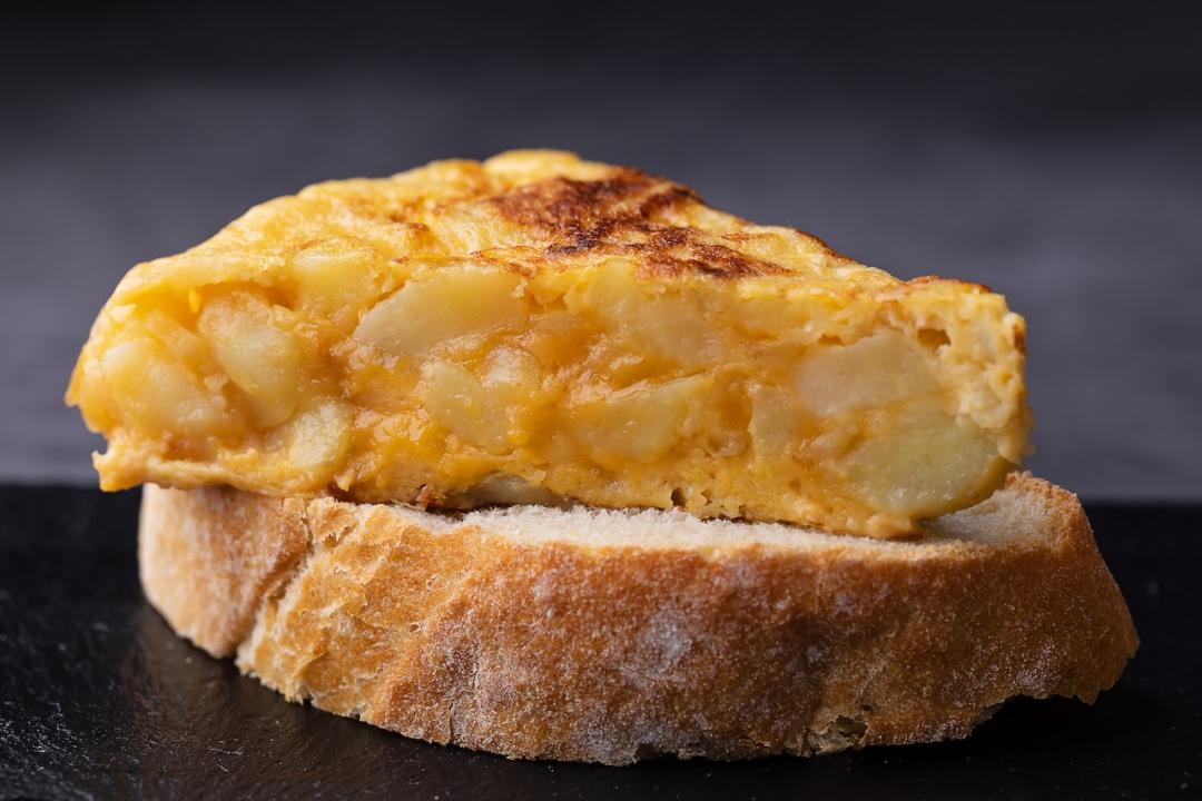 La mejor tortilla de patata de España se cocina en Santander: ¿con o ...