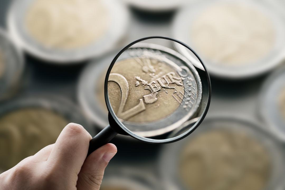 Una moneda conmemorativa de 2 euros con un error de fabricación se ...