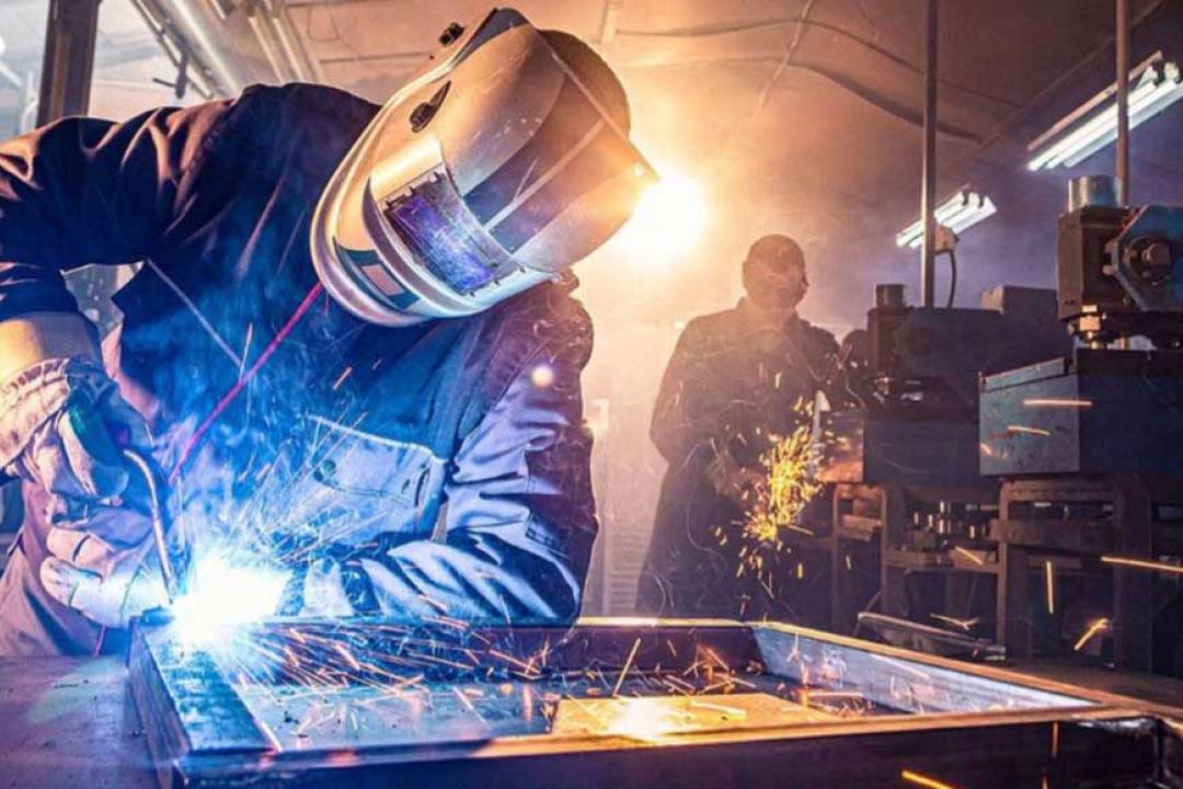 Cuánto cobra un soldador en España en 2025 con o sin experiencia