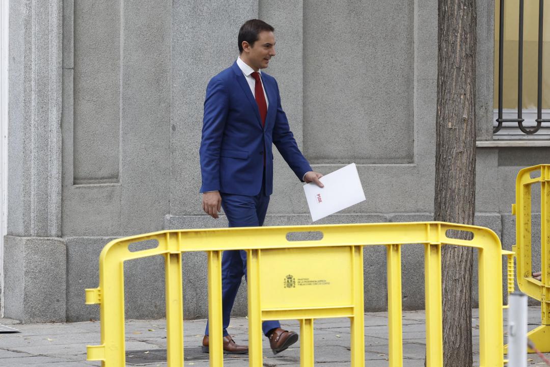 Lobato niega que el pantallazo con el 'email' del abogado del novio de Ayuso le llegara de la ...