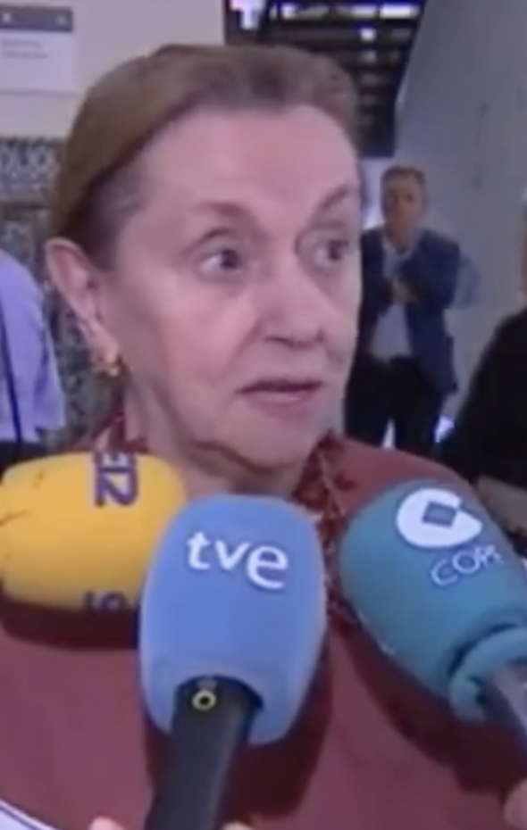 Críticas a Amelia Valcárcel por decir que Elizabeth Duval tiene 'nombre ...