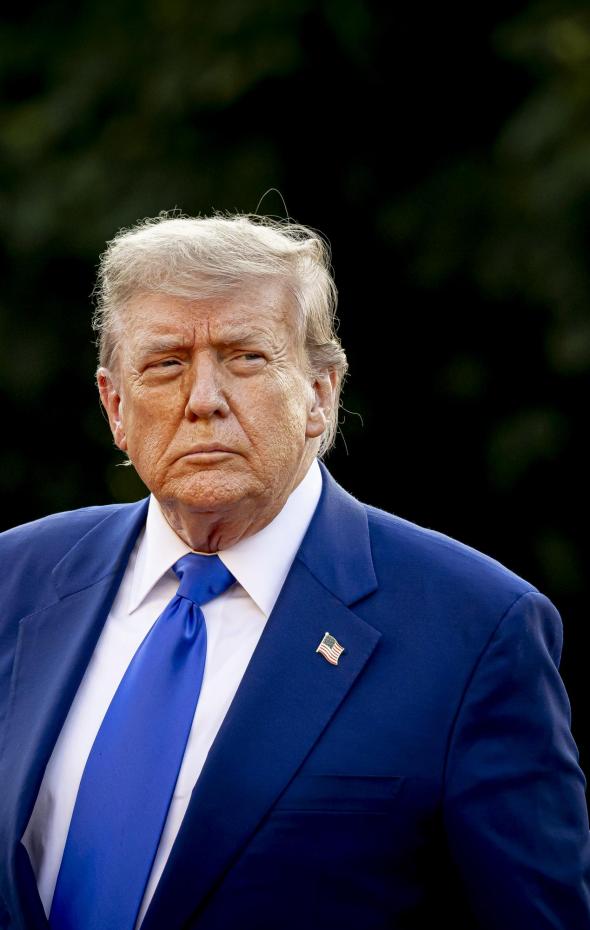 Trump dice ahora que enviará más armas a Ucrania para 'defenderse ...