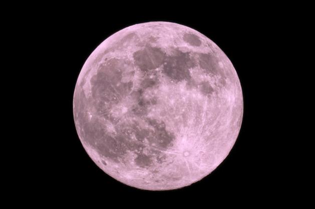 Luna llena de abril 2024: hora y dónde ver la luna rosa desde España