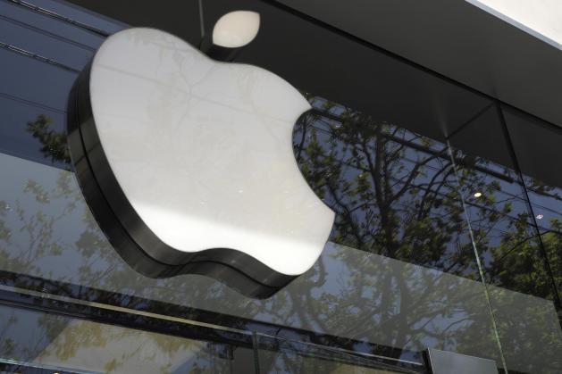 Enseña cómo están una tienda de Apple y otra de Huawei y en China: esta ...