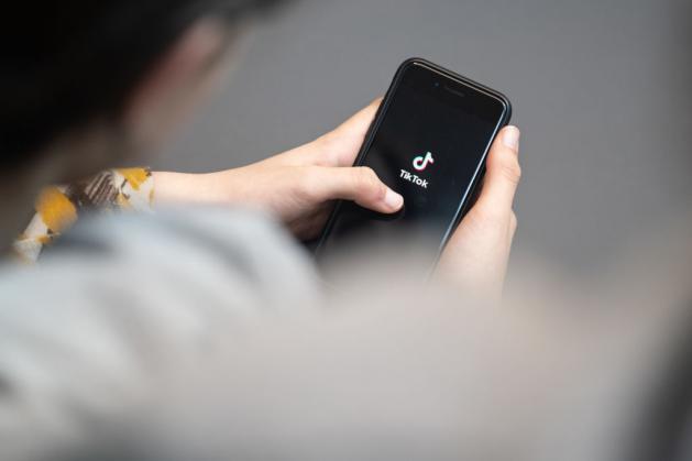 Uno de cada cinco jóvenes españoles pasa más de dos horas diarias en TikTok