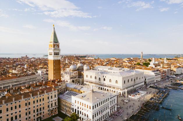 '¿Has terminado?': indignación en Venecia tras grabar a una turista ...
