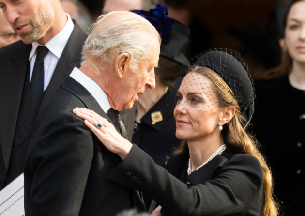 El funeral de la duquesa de Kent: una llamativa ausencia, una presencia ...
