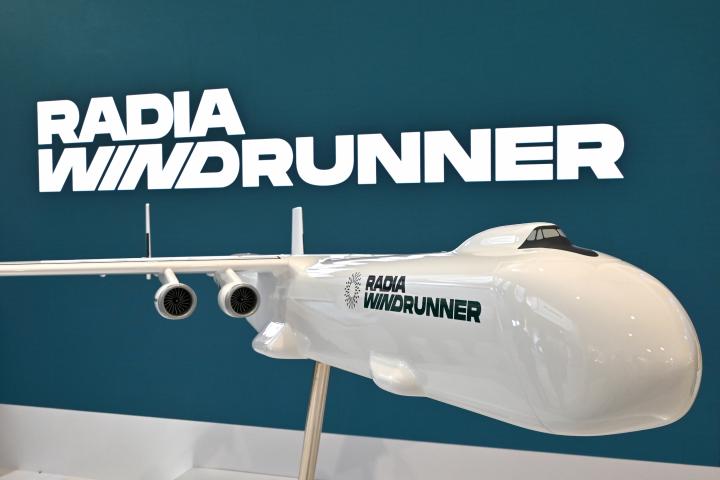 Luz verde para crear el avión militar más grande de la historia: podrá transportar helicópteros ...