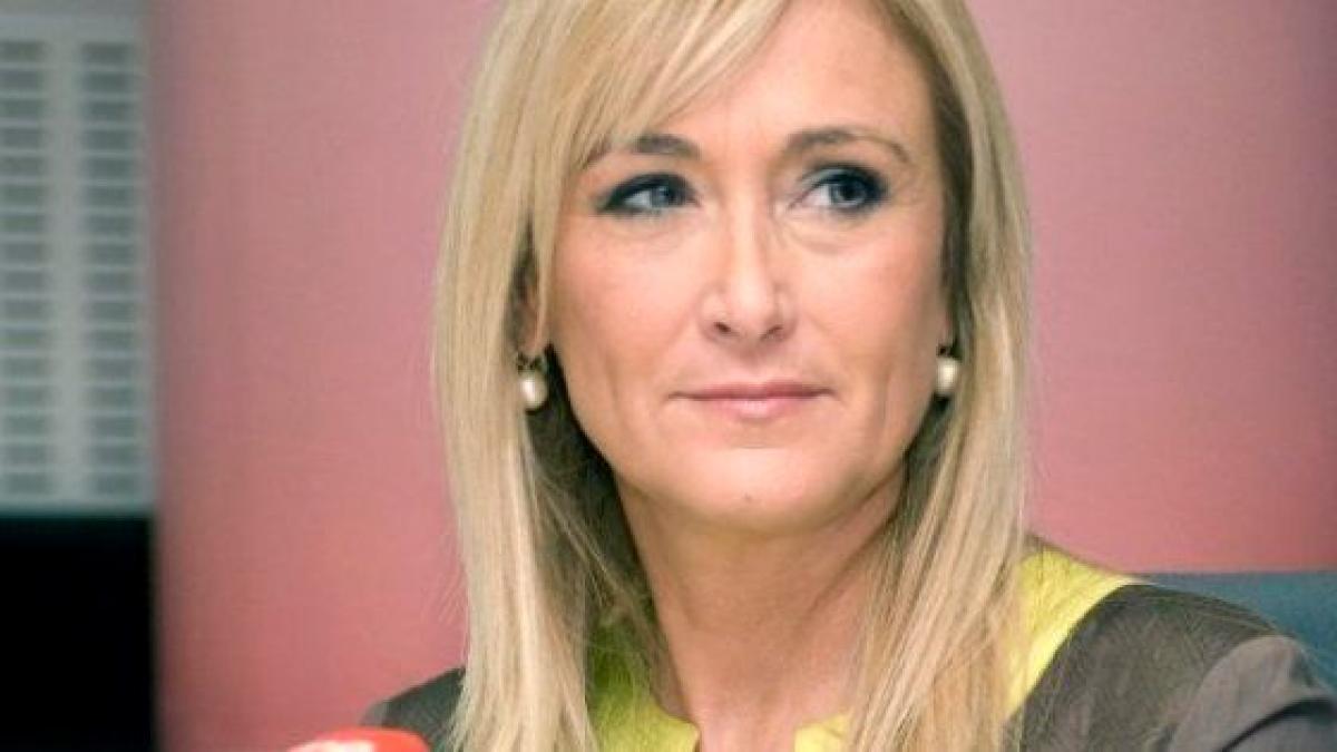 Cristina Cifuentes: 'La ley es muy permisiva y hay que modular el ...