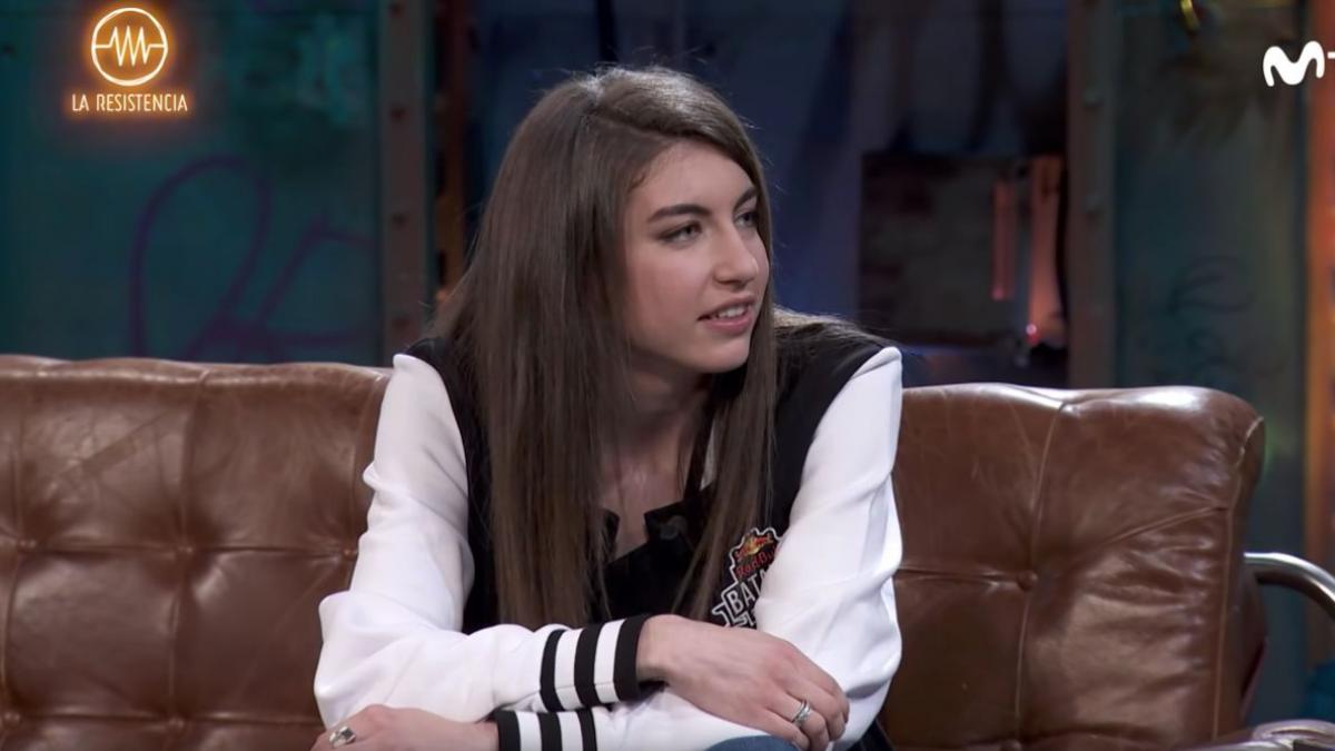 La réplica de la rapera canaria Sara Socas en una batalla de gallos que ...