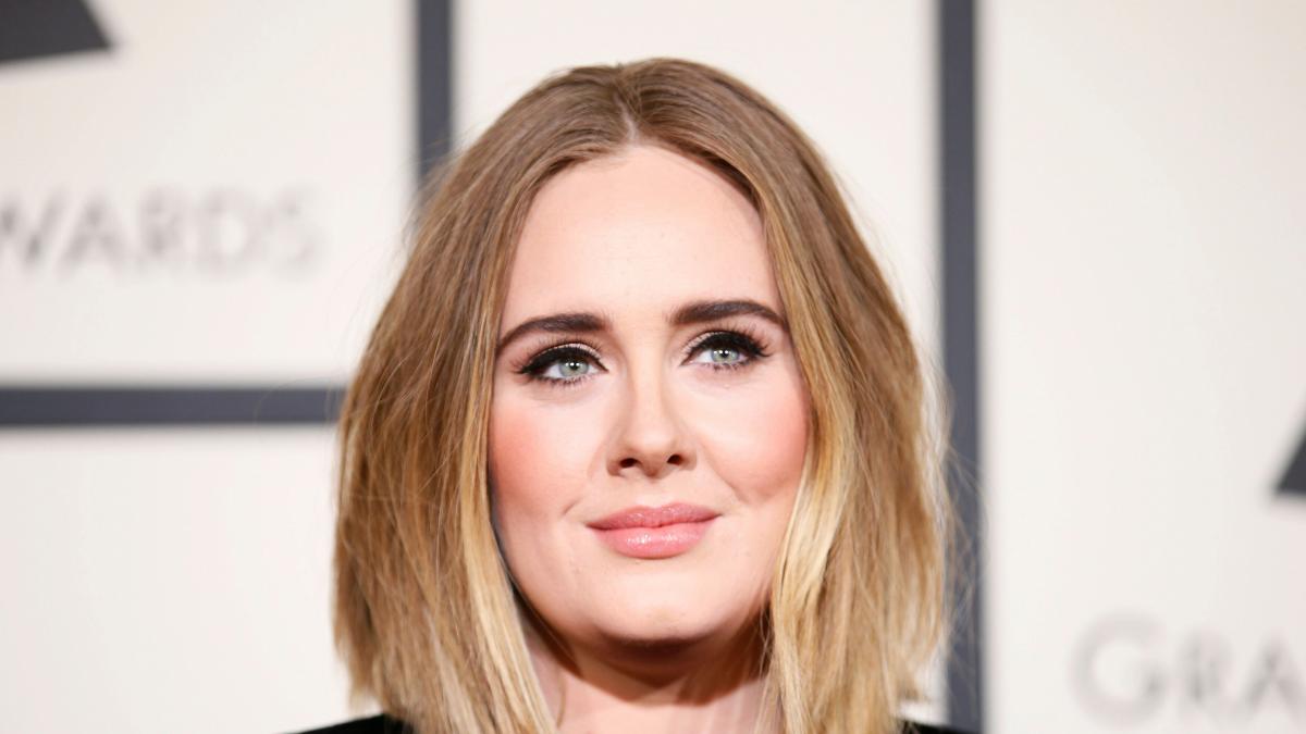Adele regresa a las redes tras la polémica para hacer una sorprendente ...