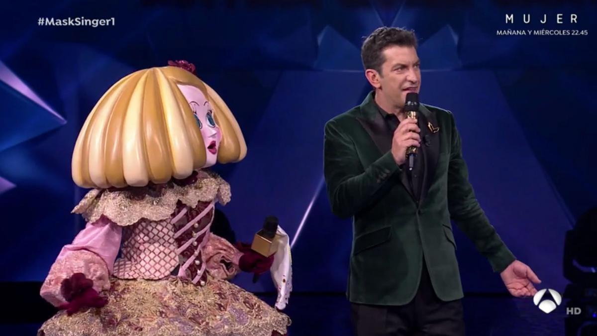 'Mask Singer' desvela quién está detrás de la primera máscara y deja a ...