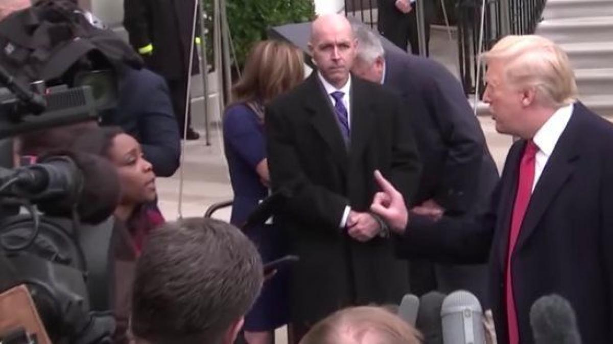 Trump, a una periodista: '¡Qué pregunta más estúpida, qué pregunta más ...