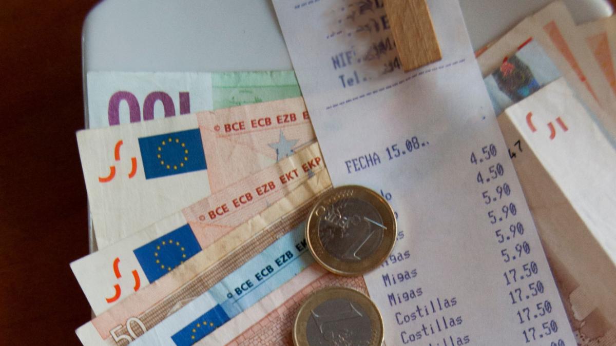Habla el dueño del bar de Vigo por el ticket que dio la vuelta a España ...