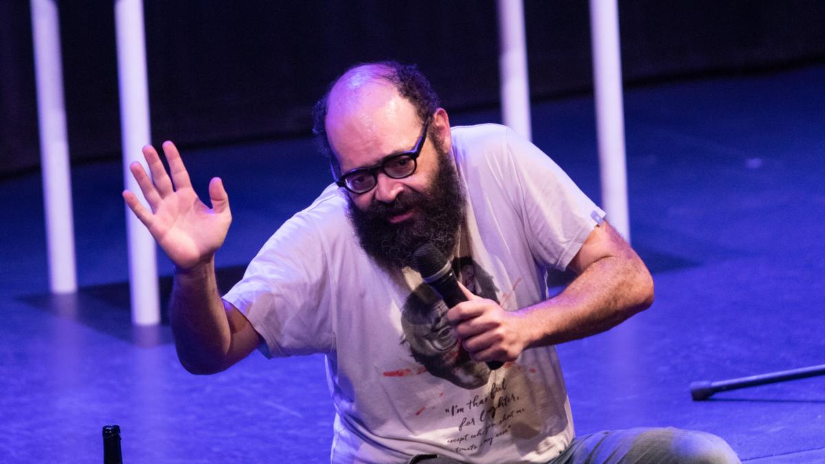 Ignatius Farray ve a Errejón hablar sobre el fascismo y cuenta los 'me ...