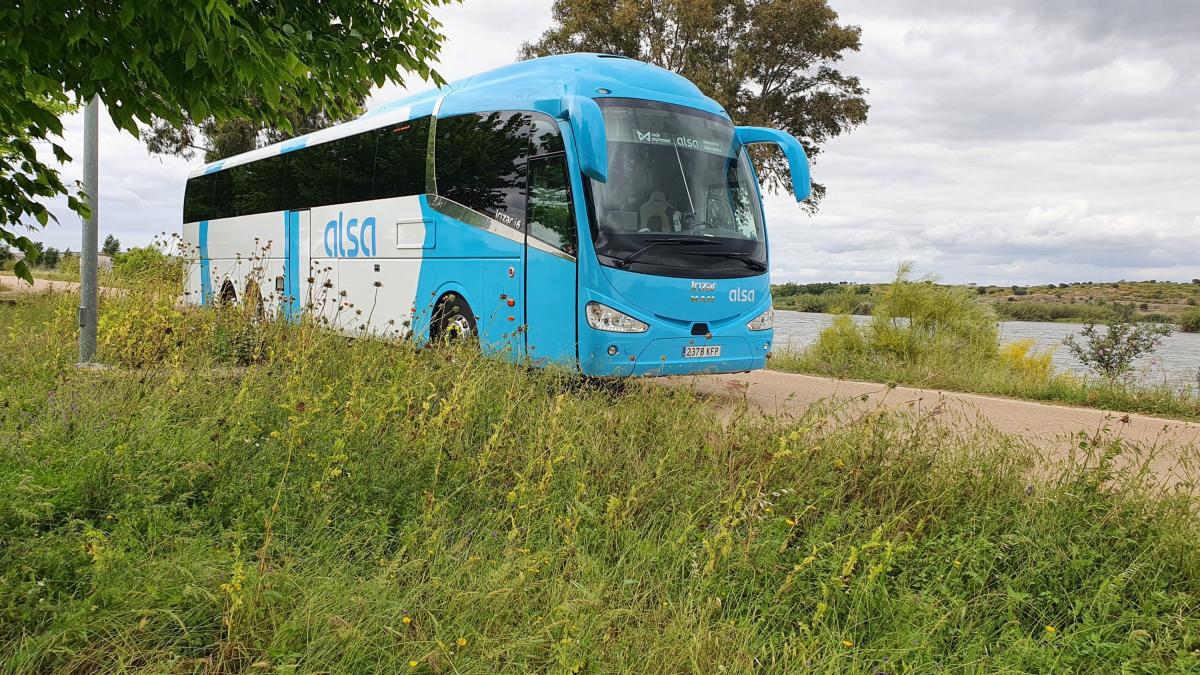 Alsa sorprende en su cumpleaños con 100.000 plazas de viaje a 10€