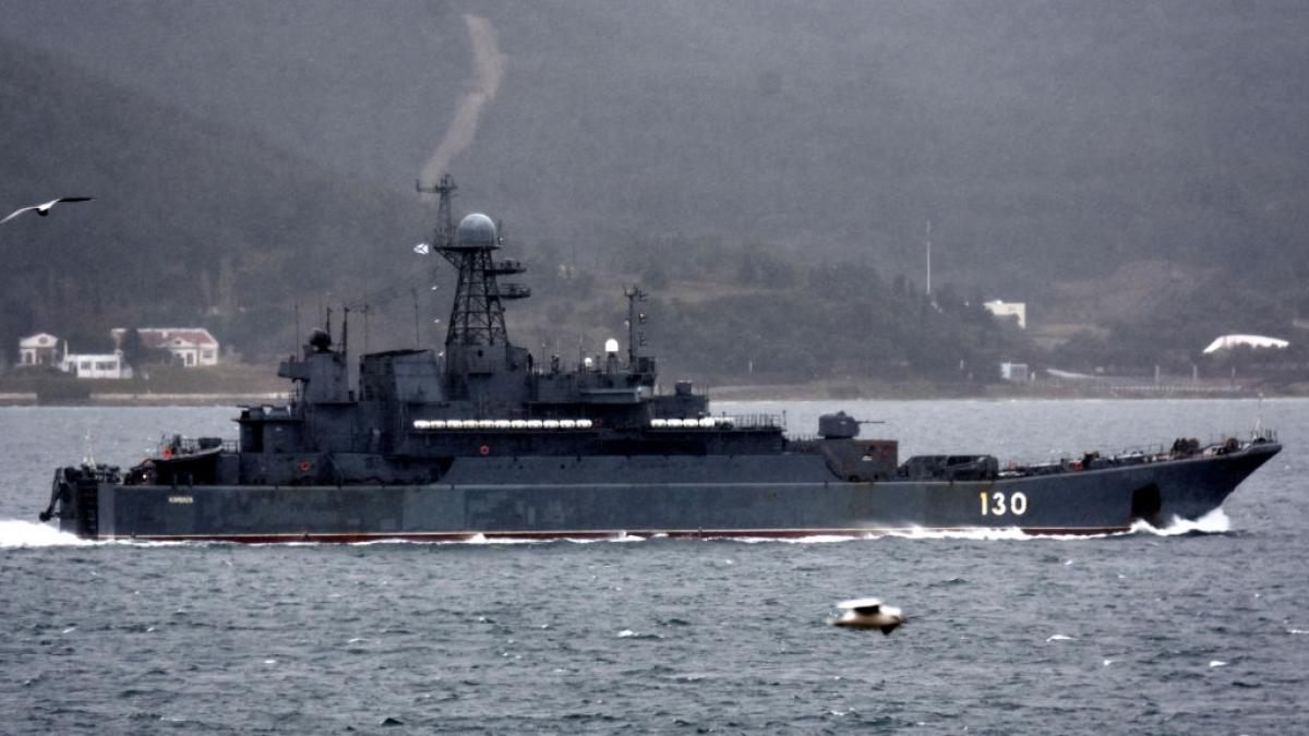 Un barco ruso sale al rescate de 68 tripulantes de un buque con bandera ...