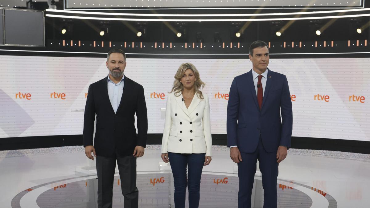 Debate electoral a tres RTVE: Pedro Sánchez, Yolanda Díaz y Santiago ...