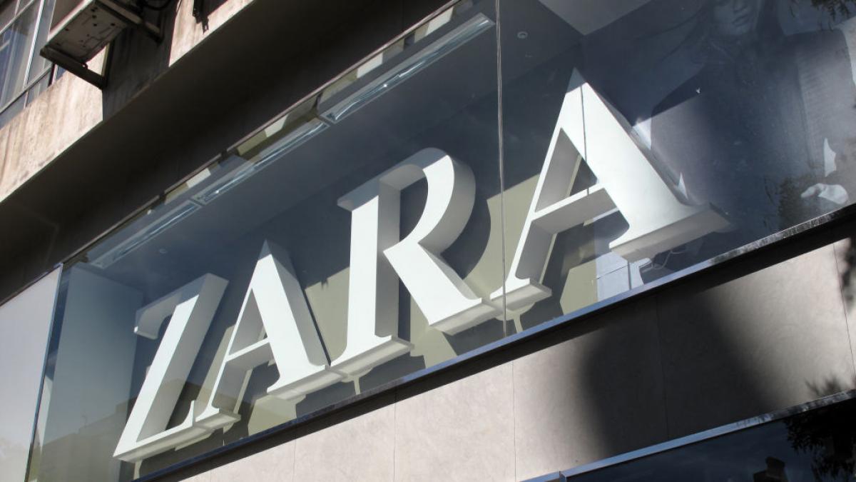 Estos 25 segundos en un probador de Zara están dando la vuelta a España ...