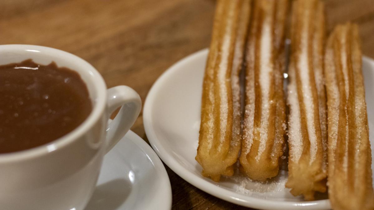 Enseña lo que ha pagado por un chocolate con churros en el centro de ...