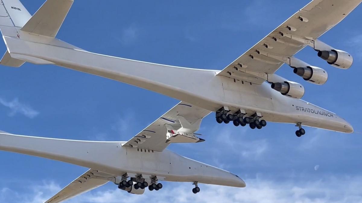 El avión de los 6.000 km/h pide pista para despegar