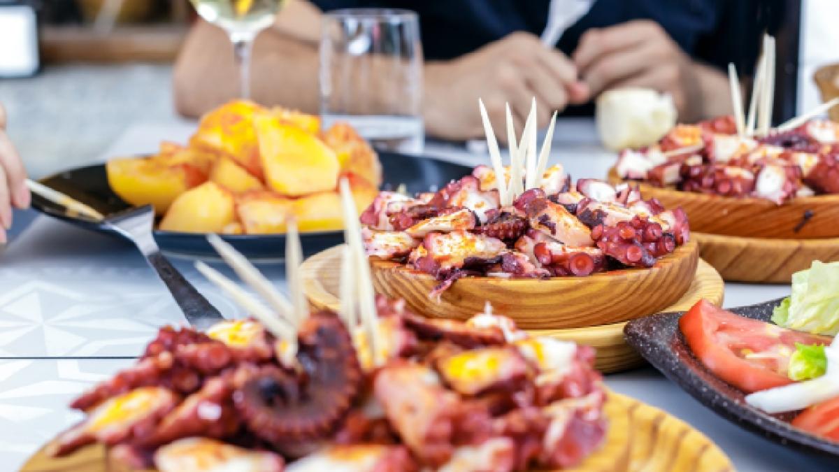La cara de una argentina comiendo pulpo es para que la Xunta la use ...