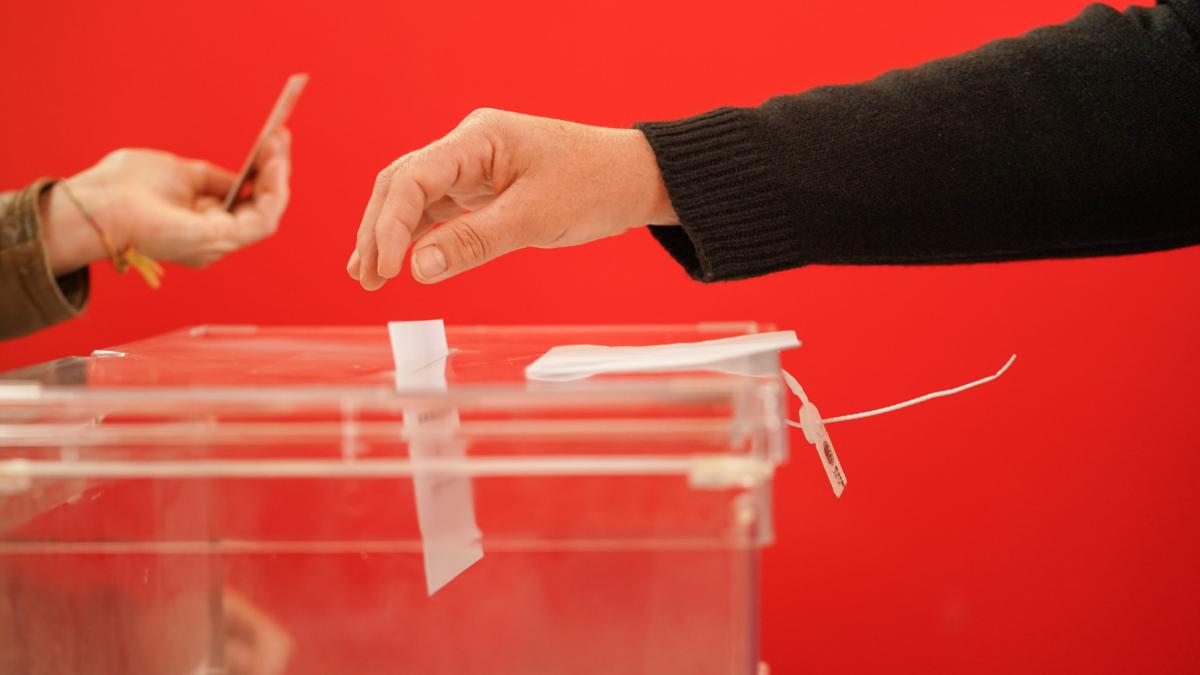 La participación en las elecciones vascas se sitúa en el 51% a las 18. ...