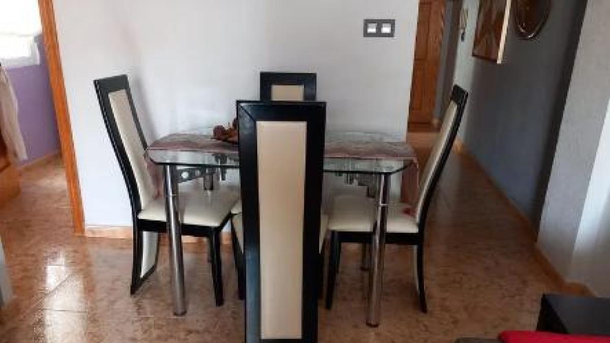 Idealista saca la lista de 25 casas que urge vender a precios desde 70. ...