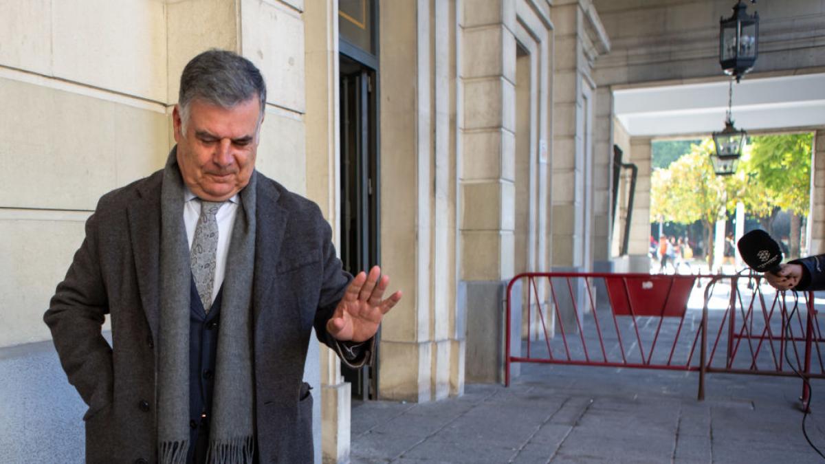 El Constitucional rechaza el primer recurso de un condenado por los ERE ...