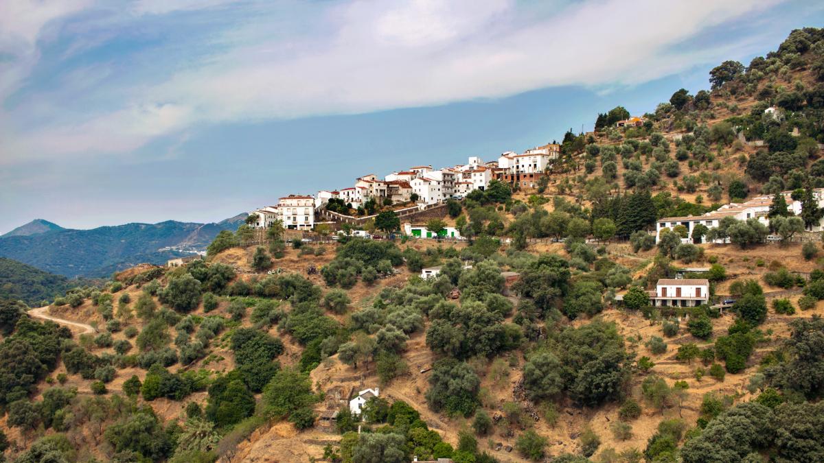 Los tres pueblos españoles que te pagan por mudarte a una de sus casas