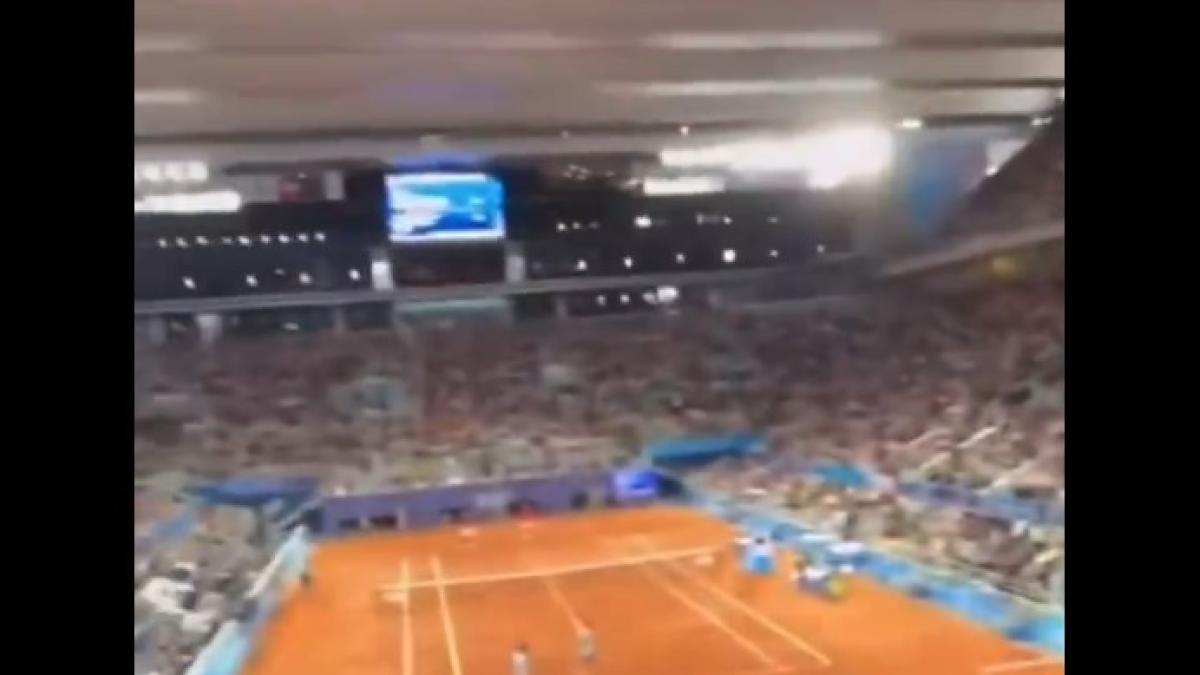 Leonor graba en el partido de Nadal y Alcaraz y lo que aparece en el ...