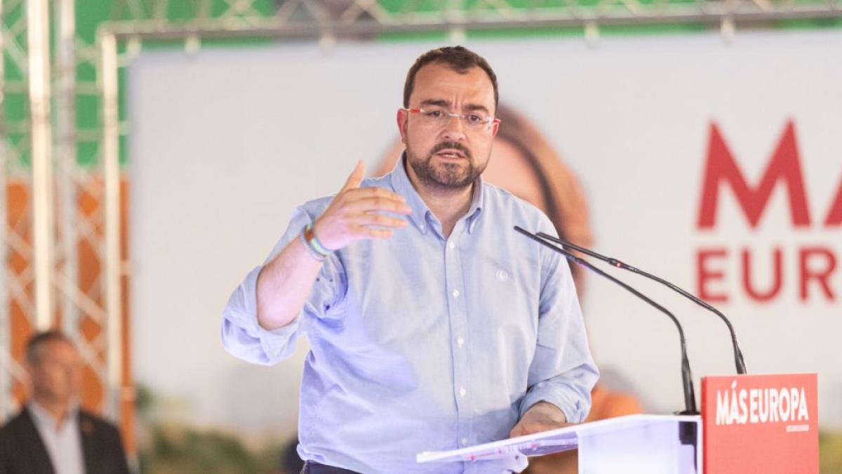 Adrián Barbón responde al portero del Sabadell que incitó a insultar a ...