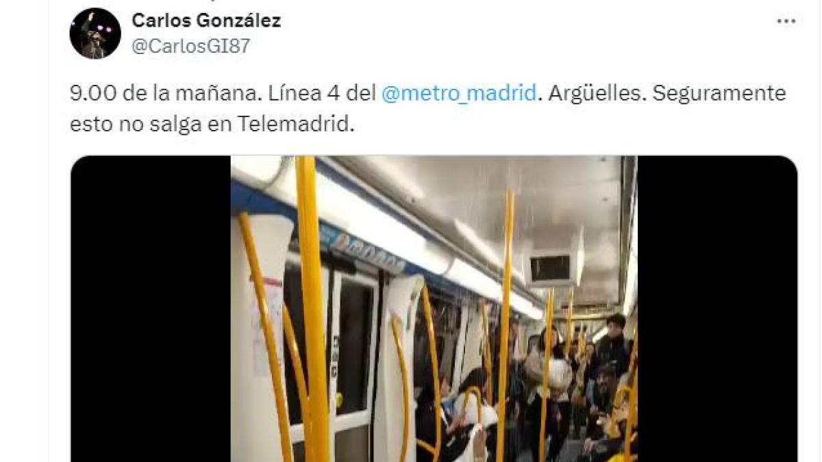 Llueve en Madrid y lo que pasa en el interior de este vagón de Metro ...