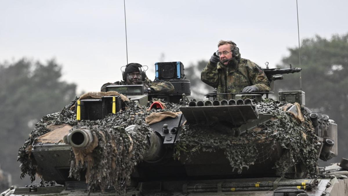 Ucrania se encuentra 18 tanques nuevos con avanzados sistemas de puntería