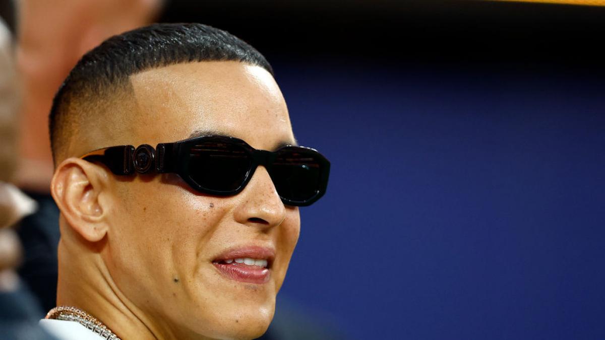 Daddy Yankee demanda a su esposa por retiros millonarios desde cuentas ...
