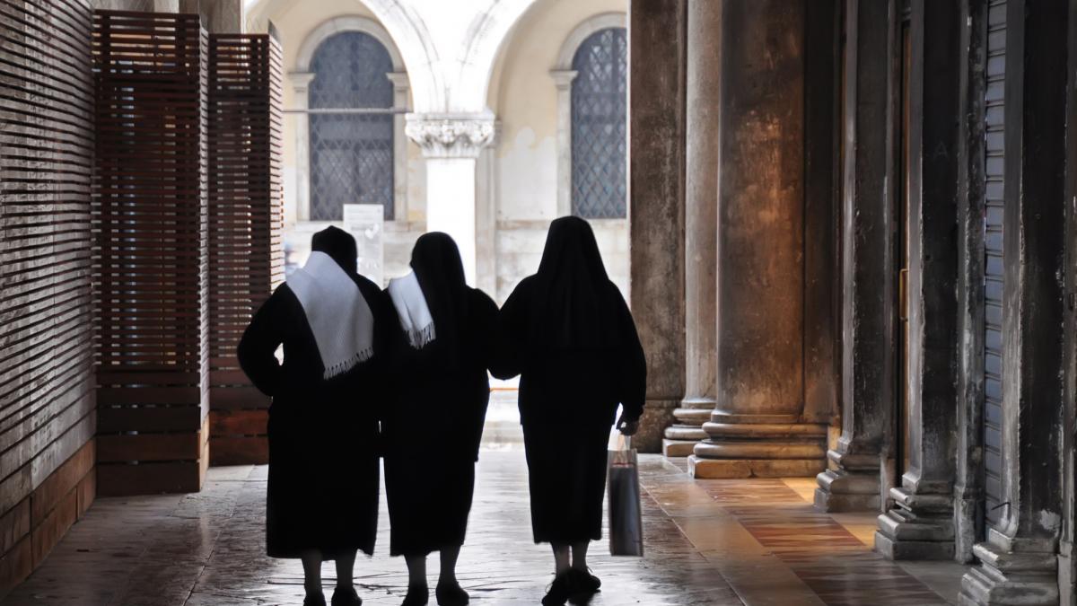 Una abadesa pide justicia al ser expulsada del monasterio: 'Demasiado ...