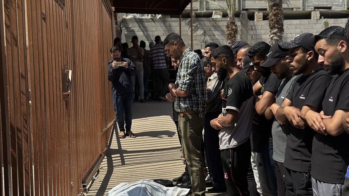 Israel suspende el reparto de la ayuda en Gaza para que los centros de distribución puedan ...