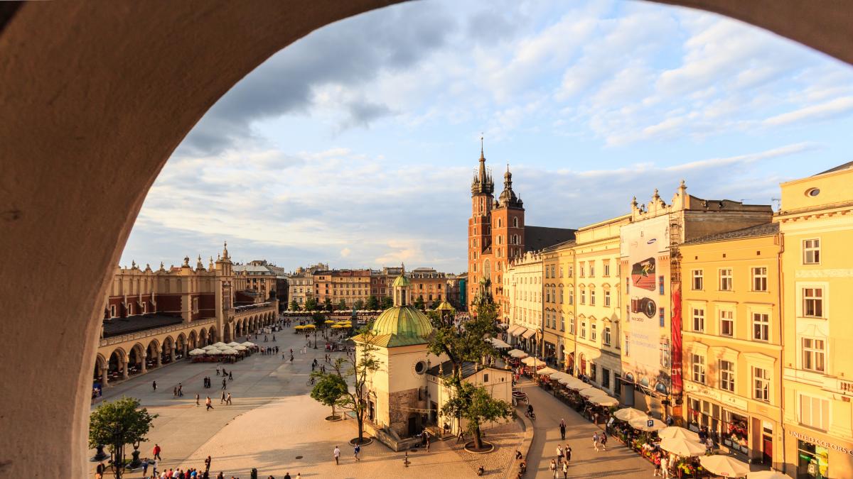 Polonia saca pecho de su Barcelona del Sur y asegura que 'es más grande que el impacto turístico ...