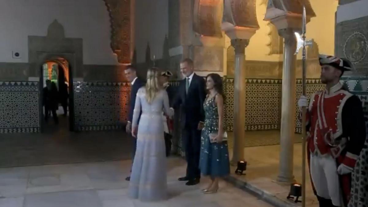 A ojos de dos expertas en protocolo está claro quién tiene la culpa en ...