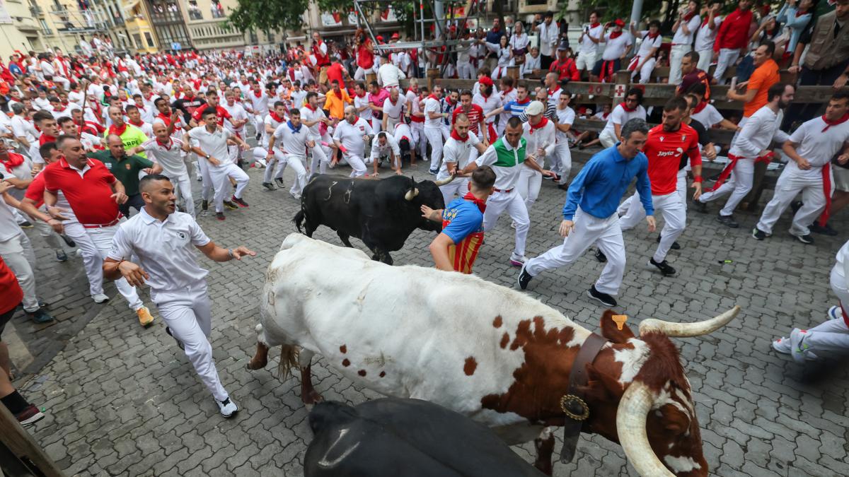 Sigue en directo el segundo encierro de San Fermín 2025 con toros de ...