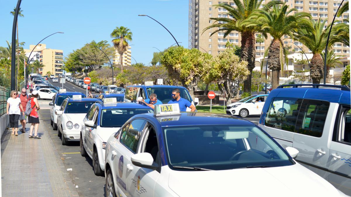 Un taxista de Canarias, sobre el mito de que siempre están enfadados ...