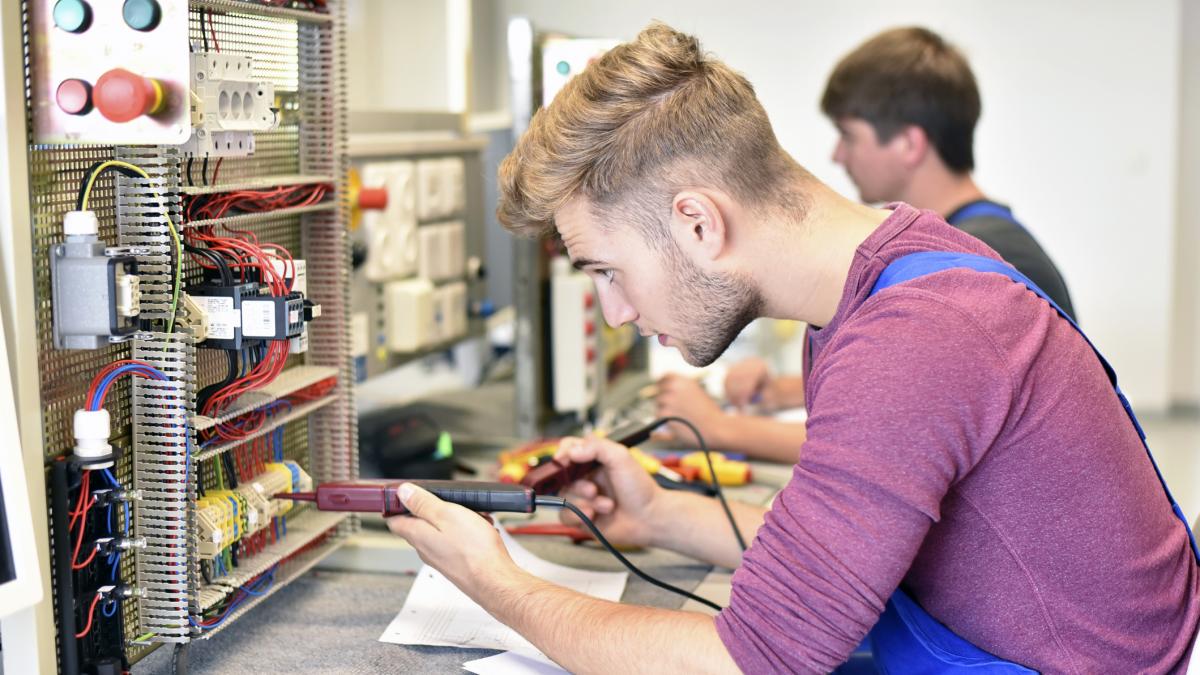 Todo sobre becas MEC para FP: requisitos y fechas 2026