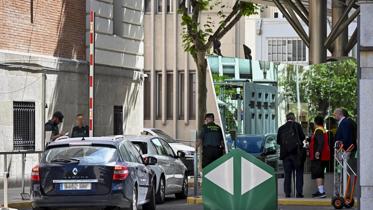 El juez Pedraz también manda a la UCO a requerir información a la sede ...