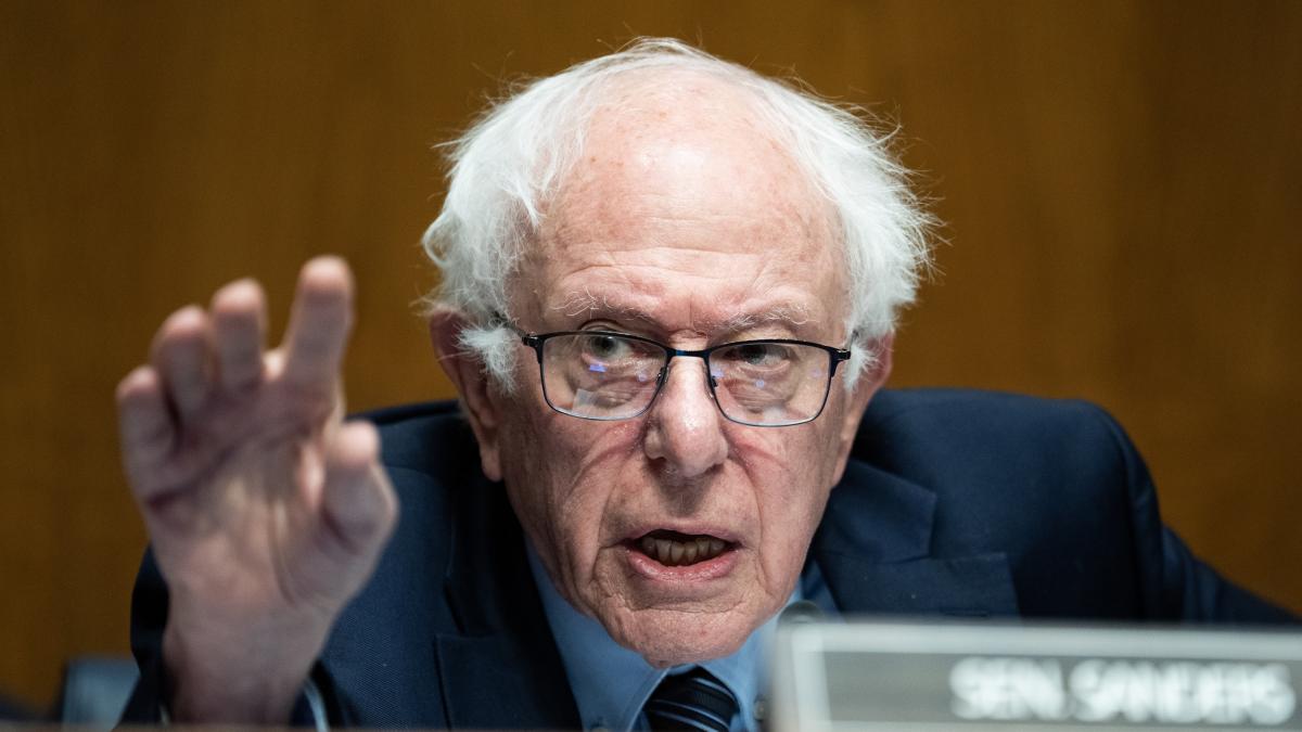 Bernie Sanders propone que cada persona reciba 1.000 dólares al año por ...