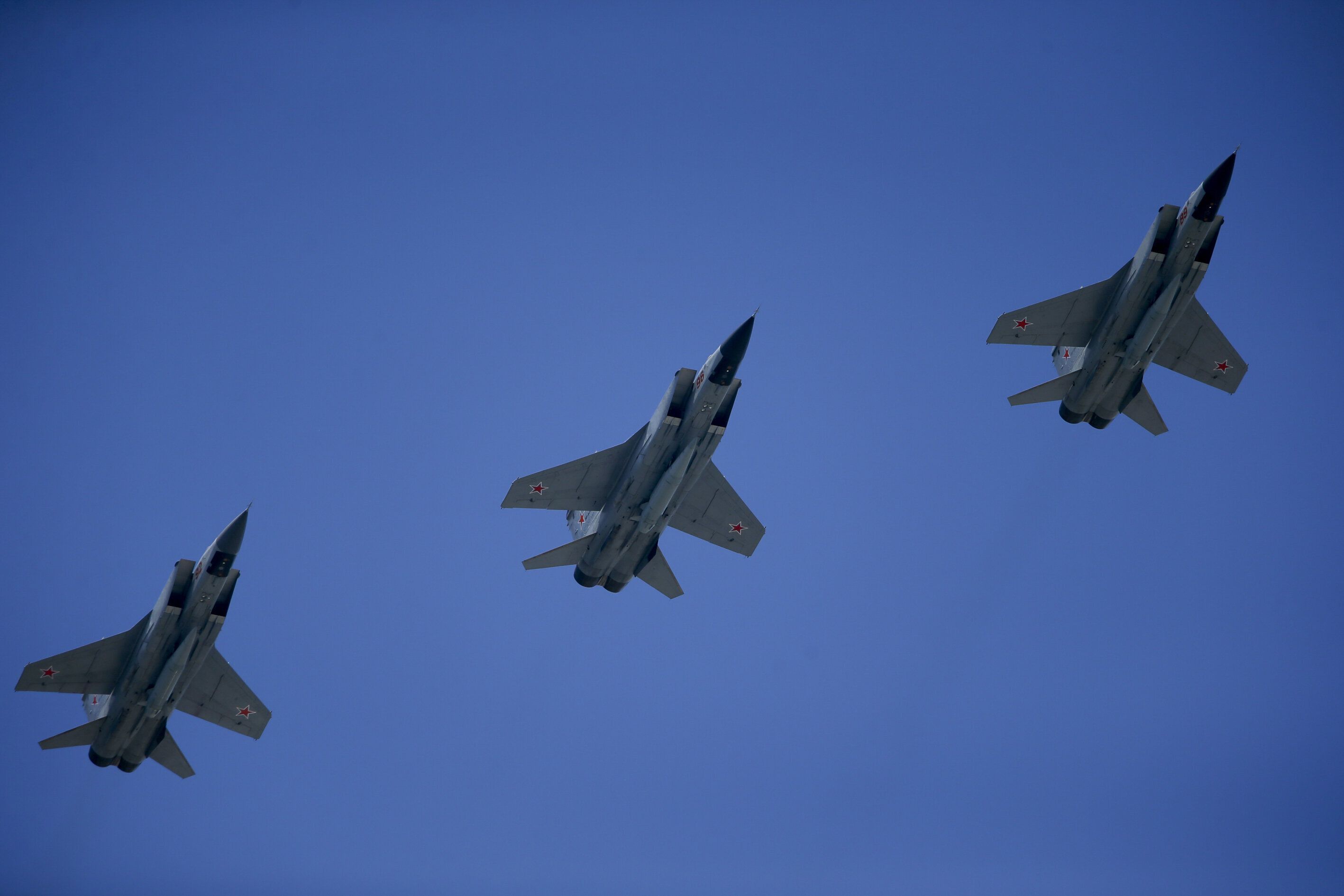 Los aviones de combate británicos interceptan aviones rusos sobre los ...
