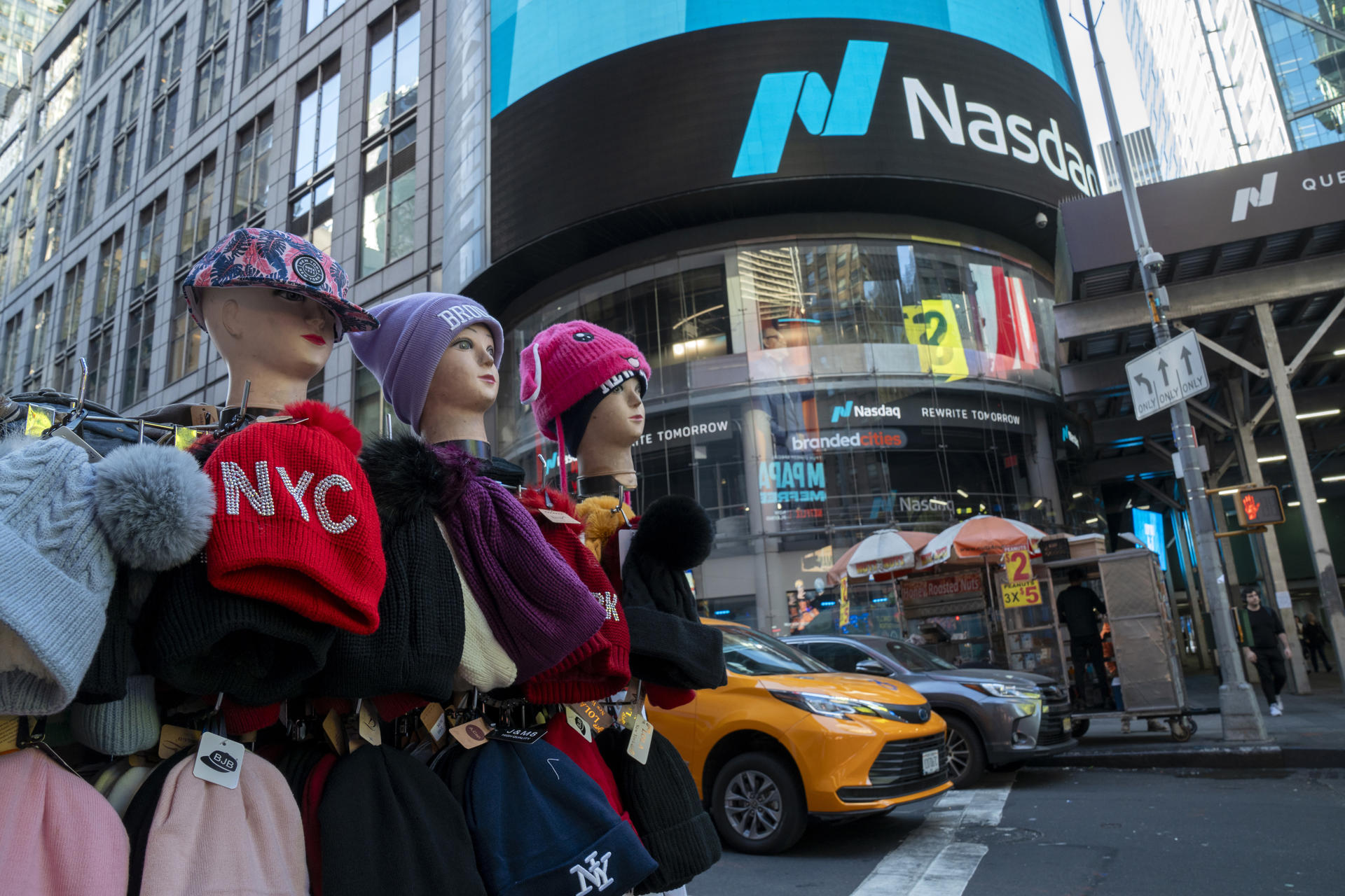 Wall Street celebra con triple récord la victoria de Donald Trump en ...