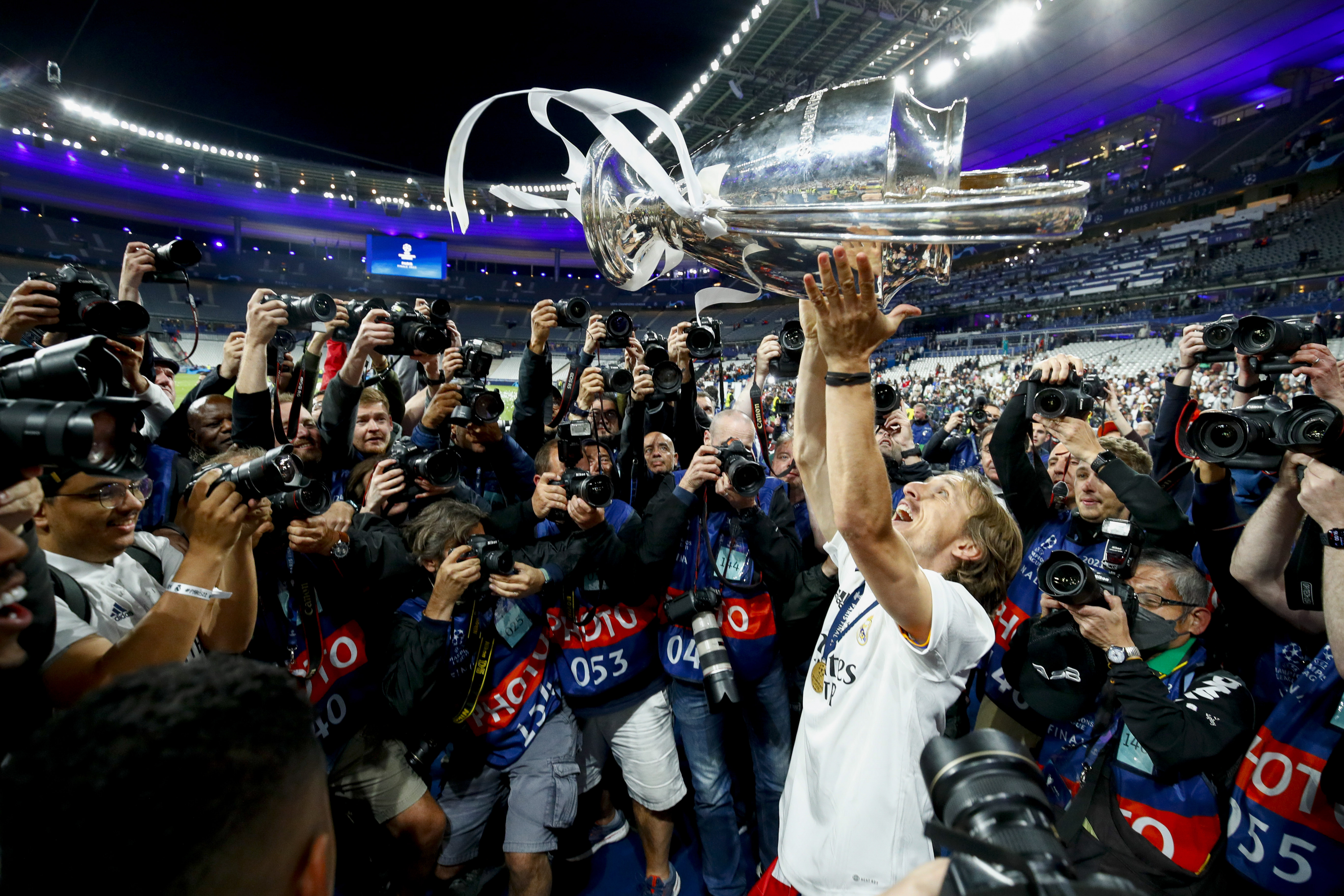 Luka Modric, el niño que sobrevivió a la guerra y el hombre que se ...